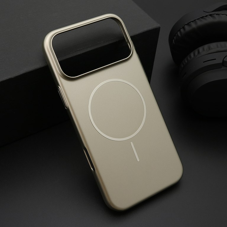Zastitna maska (futrola) PURE mat MagSafe - iPhone 17 Pro Max (6.9) zlatna (MS)