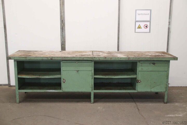 Workbench
unbekannt 3000/700/H900 mm