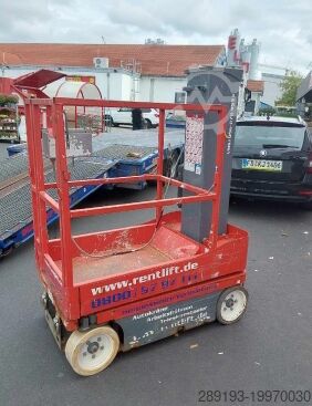 Vertikalna jarbol platforma
Skyjack SJ12