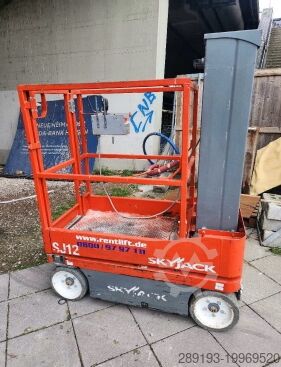 Vertikalna jarbol platforma
Skyjack SJ 12