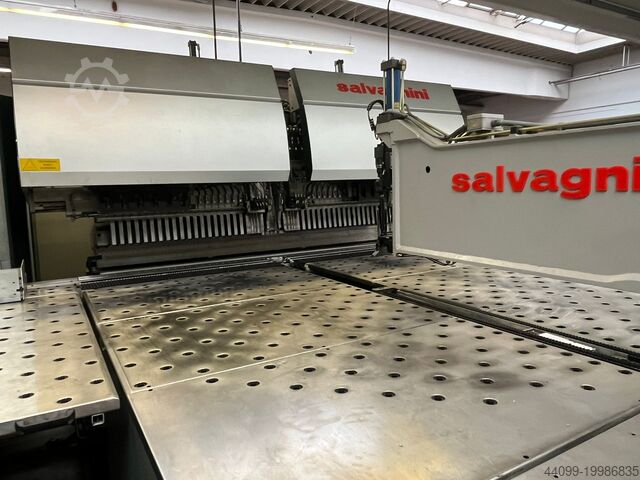 Centar za obradu lima
SALVAGNINI P4-2516-ALA