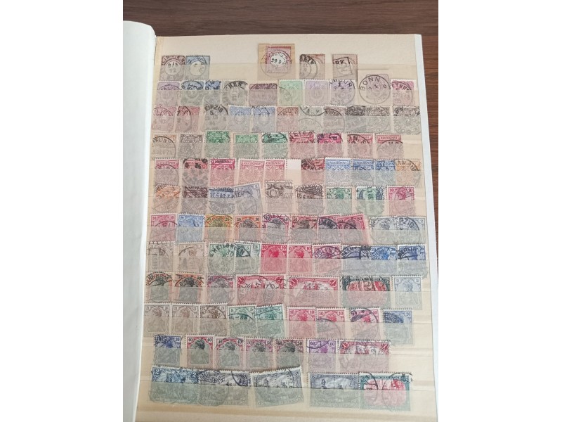 album sa preko 1300 maraka Nemačkog rajha kat. 9000e