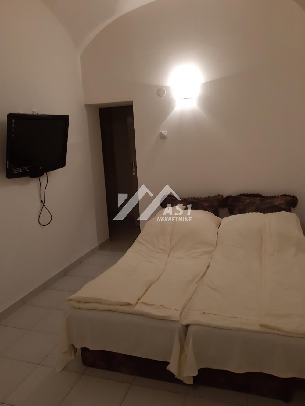 Garsonjera u gradiću , useljiva ID#3540 220 €