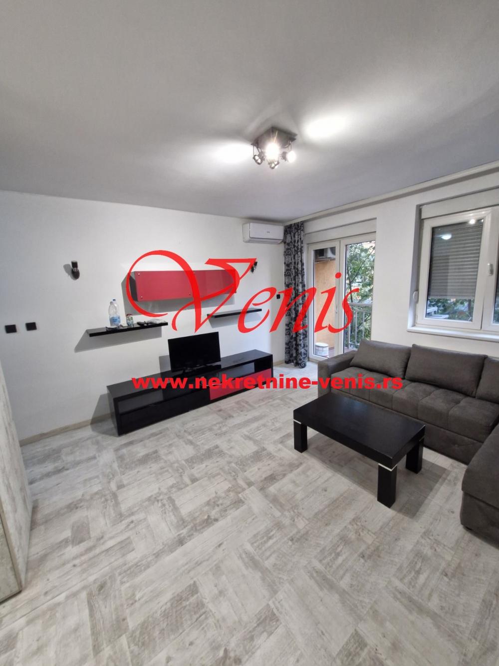 CENTAR ul.Šumadijska 40 m2 - 350 Evra - USELJIV ID#2619 350 €