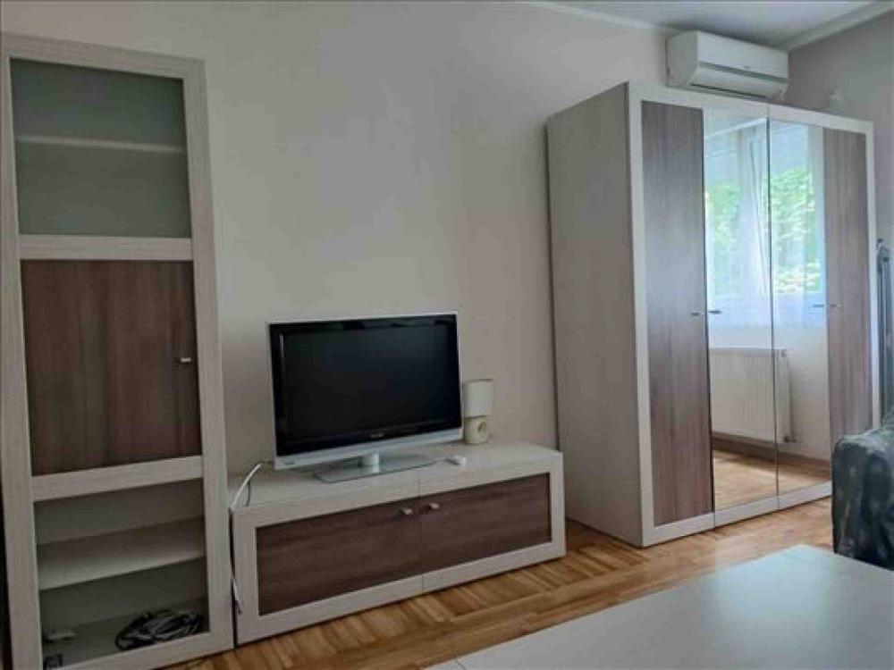 Banovo brdo,Blagoja Parovića,renoviran ID#4128 500 €