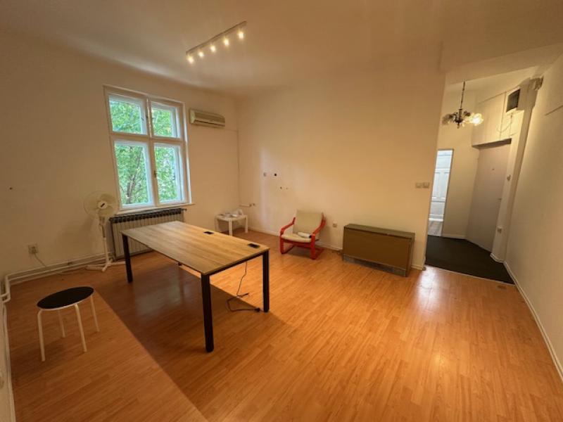 Vračar-Topolska-55m2 ID#3037 550 €