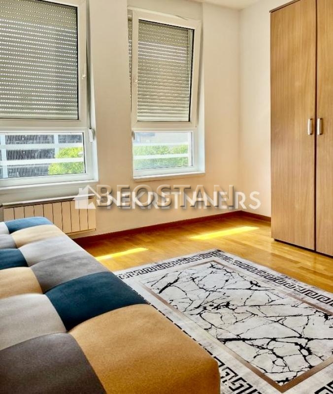Novi Beograd - Belville #64088 800 €