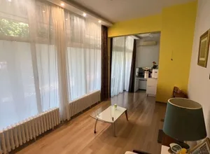 Izdavanje Stan - Beograd, Novi Beograd: Akademija