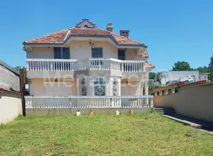 Prodaja Vila - Niš, Crveni Krst: Toponica - Trupale - Čamurlija - Komren