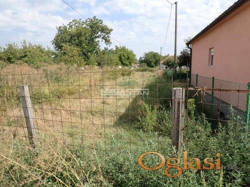 Obrenovac, plac 11 ari