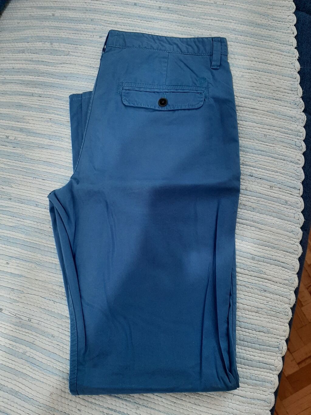 Lagane timberland pantalone nosene jednom placene oko 7000 velicina 34