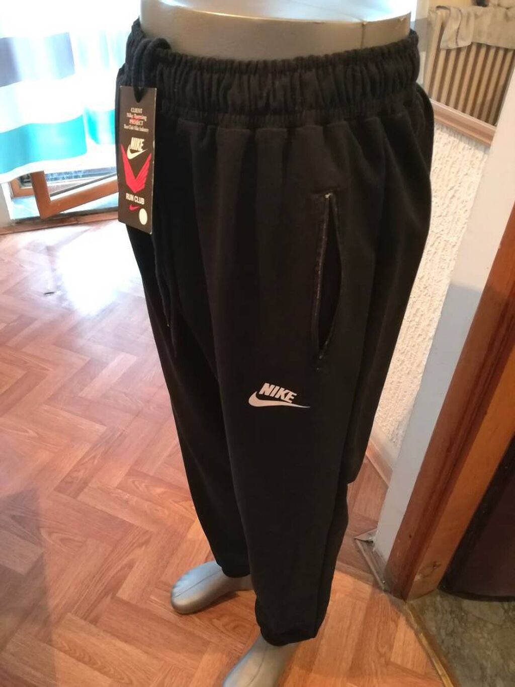 Nova muska pamucna trenerka donji deo Nike Crna 3XL 4XL. Turska