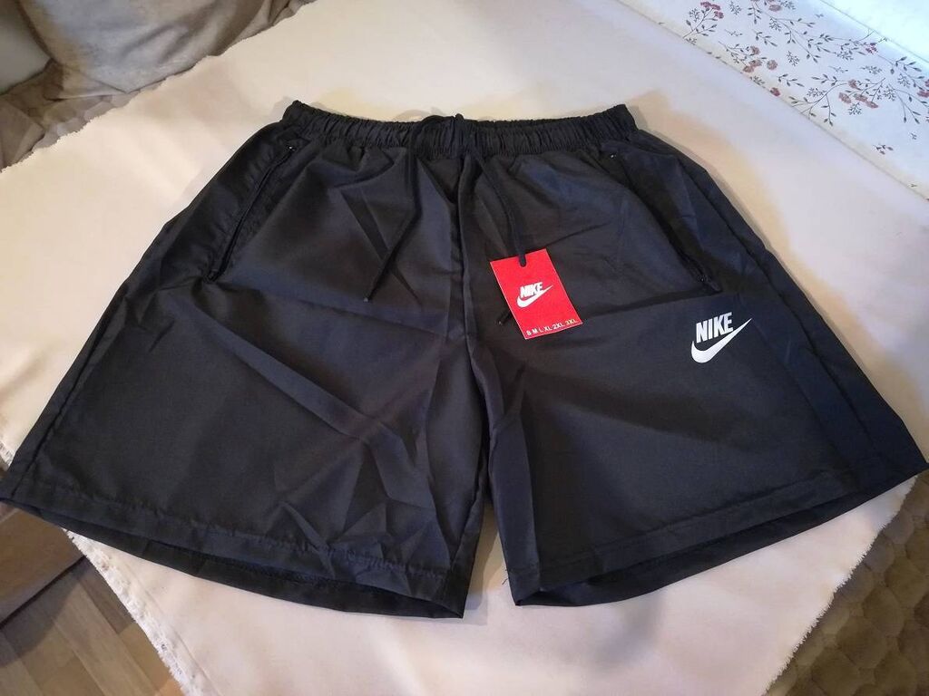 Novi muski sorts u velikim brojevima Nike Crni 4XL 5XL. Odlican muski