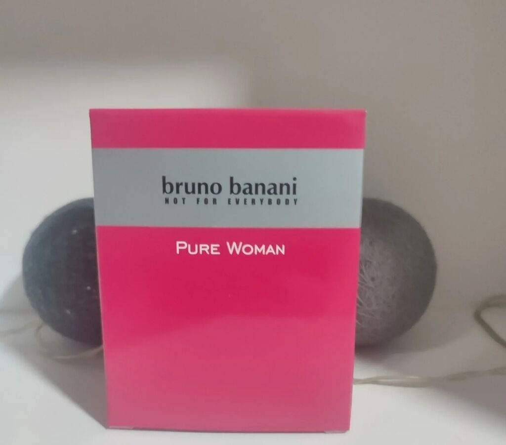 Bruno Banani Pure Woman ženski parfem 50 ml Odličan kvalitet i
