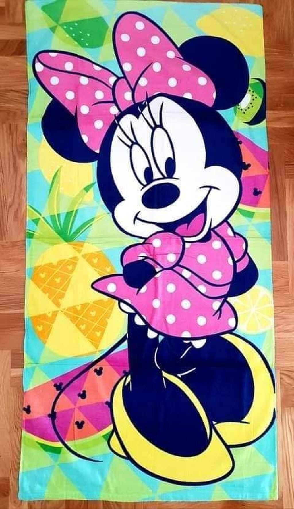 Disney veliki peskir Dimenzije 140*70 cm Cena 1450 dinara