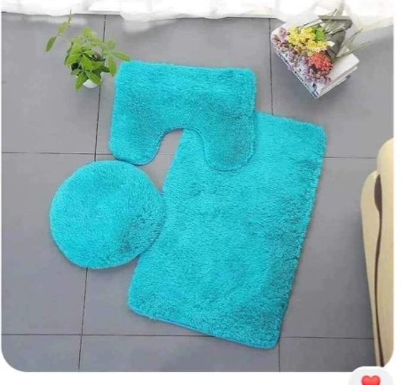 Trodelni set za kupatilo Cena 1800 din DM