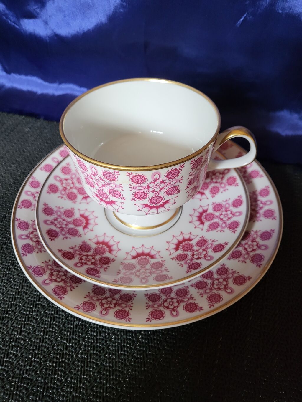Set Lichte porcelan Istocna Nemacka 70te god. Nemacki set radjen