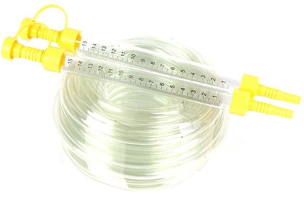 - Plasticne posude sa ugraviranom podelom - Crevo dužine 10 m
