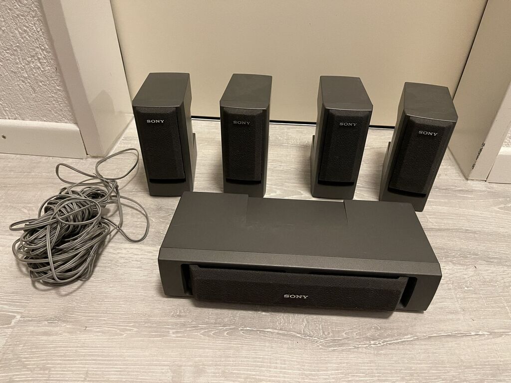 Zvucnici sa centrom Sony SS-CN305, uvoz Svajcarska
