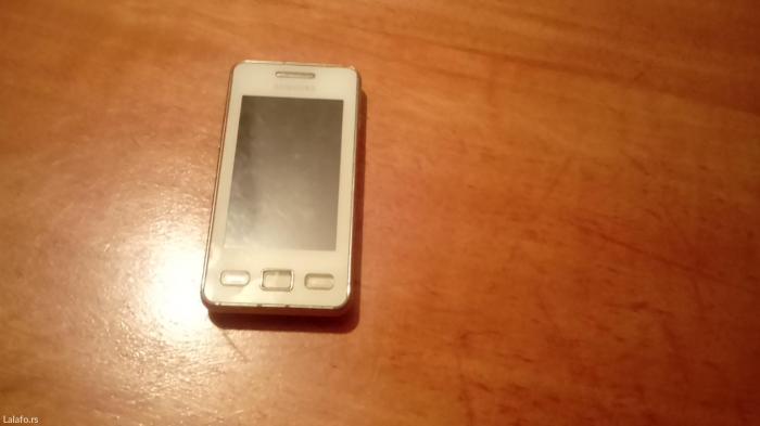 Samsung 5260 U dobrom stanju,radi na telenoru imam i sim fri,vise