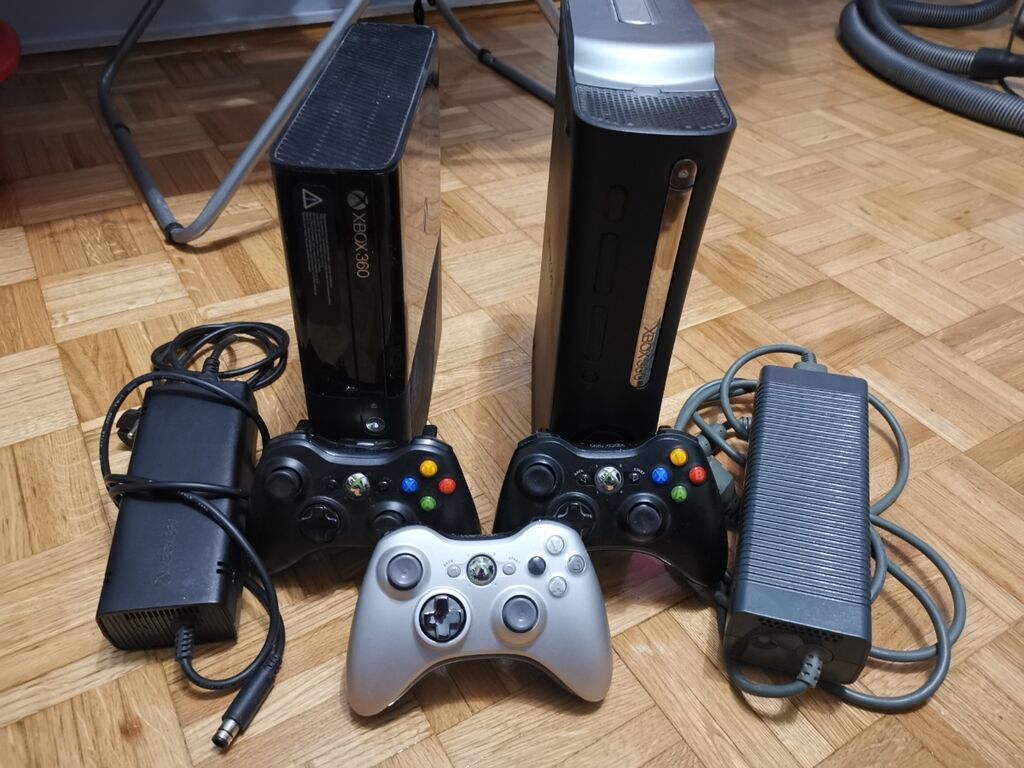 AKCIJA! POVOLJNO! Prodajem Xbox 360 slim i fat crni jusper. Slim