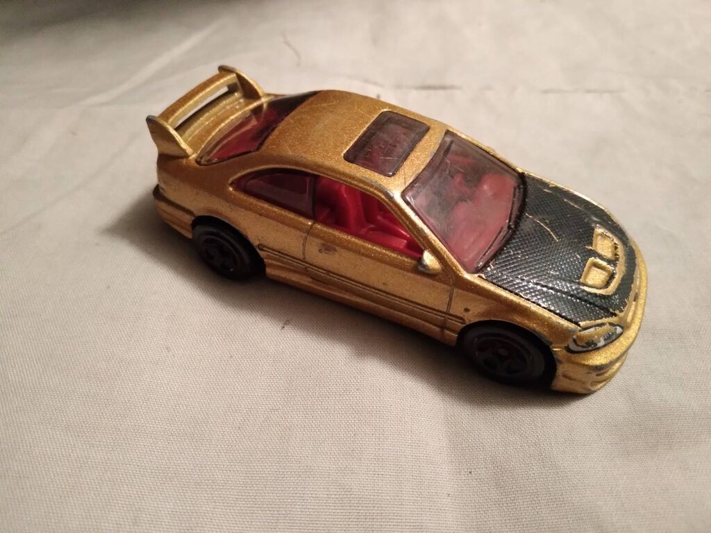 Hot Wheels Honda,oko izgrebana