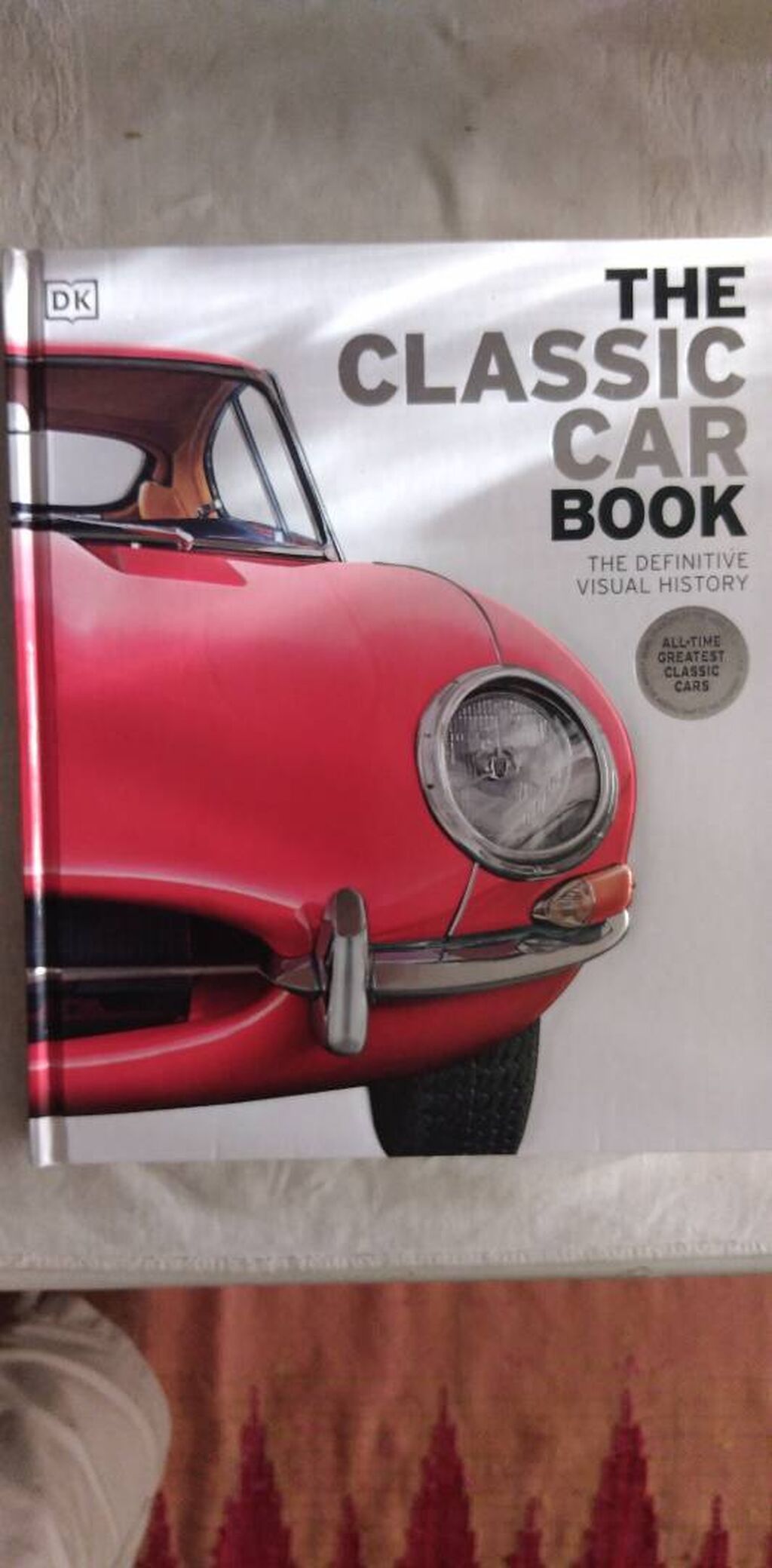 Knjiga:The Classic Car Book veliki format 30x26 cm. 320 str. engl