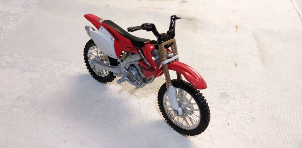 Burago motor Honda CRF 450 polovan,volan nije original
