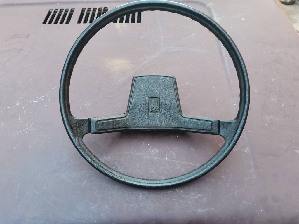Volan Lada 2105,Lada 2104 Karavan,Lada 2107 Riva, Niva br.2. Polovno