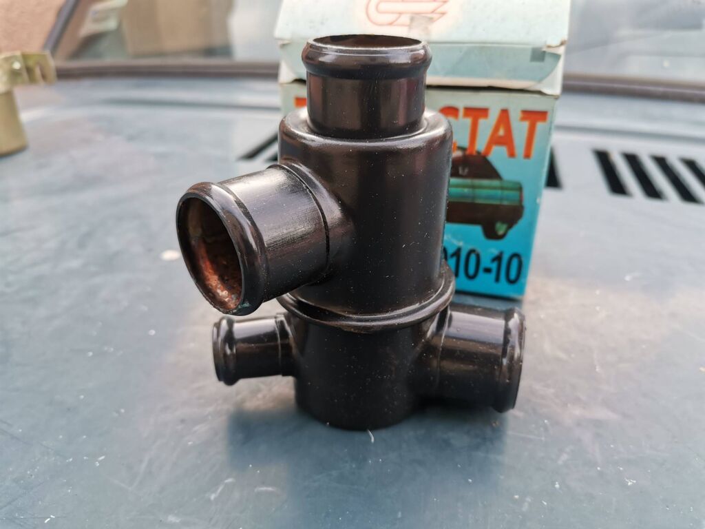Termostat tecnosti Lada 2108 Samara br.2. Novo. Ruske proizvodnje
