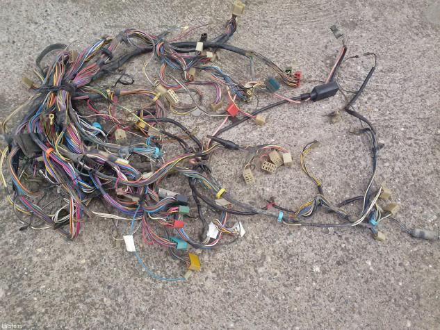 Kompletna elektro instalacija za Lada 2104 Karavan. Polovno, očuvano