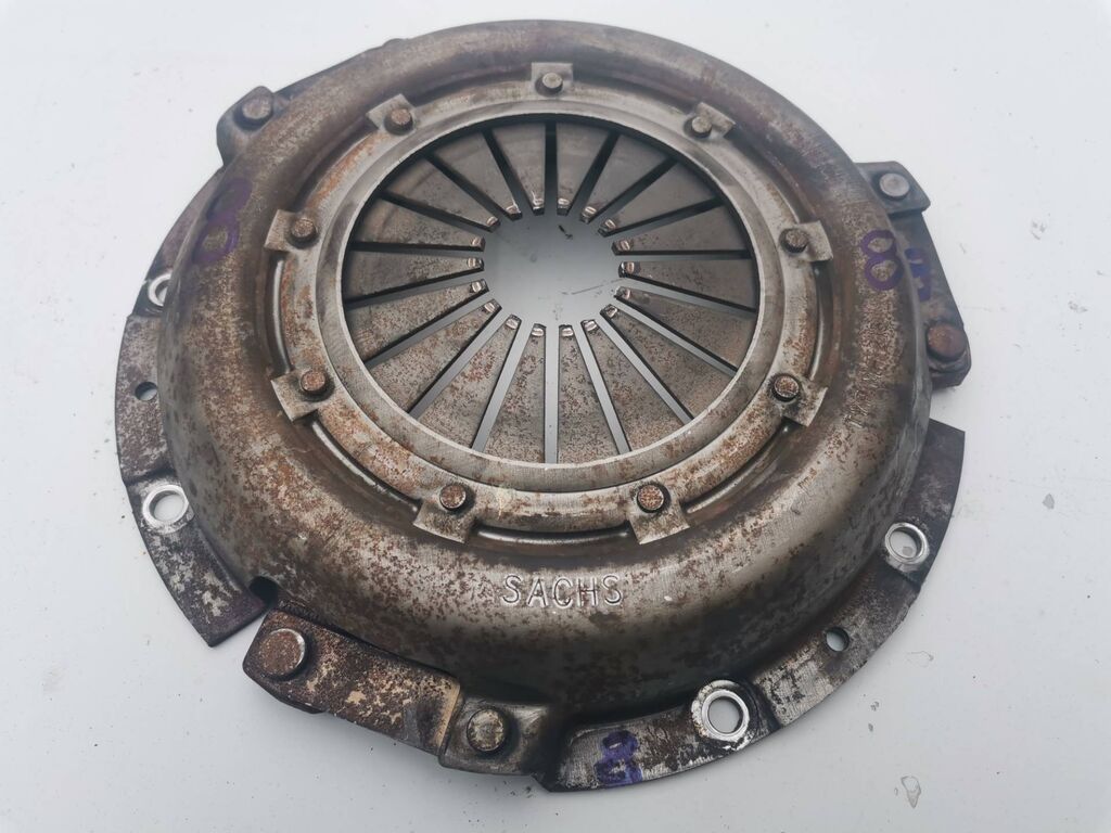 Korpa kvačila Lada 2121,21213,21214i Niva, Lada 2107 Riva, Lada 2104