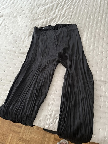Zara pantalone