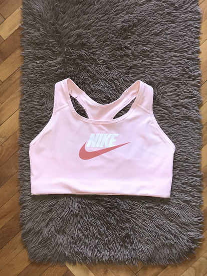 Nike top