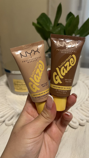 Nyx glaze puder