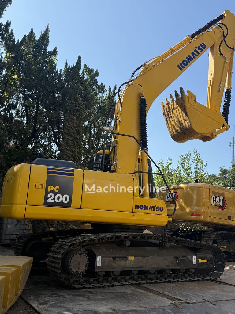 Komatsu PC200 bager guseničar