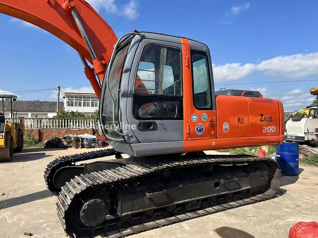 Hitachi zx 200-6 bager guseničar