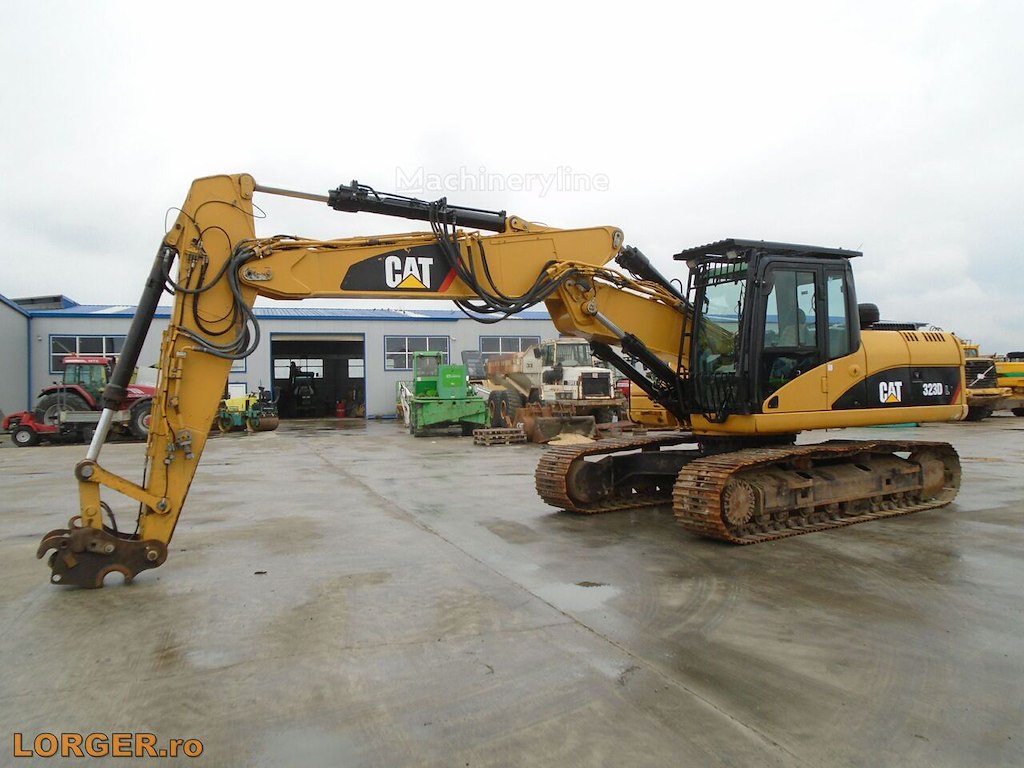 Caterpillar 323D bager guseničar
