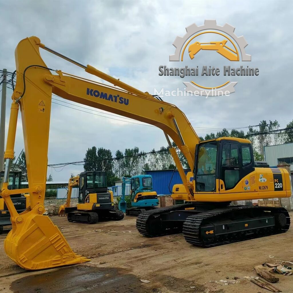 Komatsu PC220-7 bager guseničar