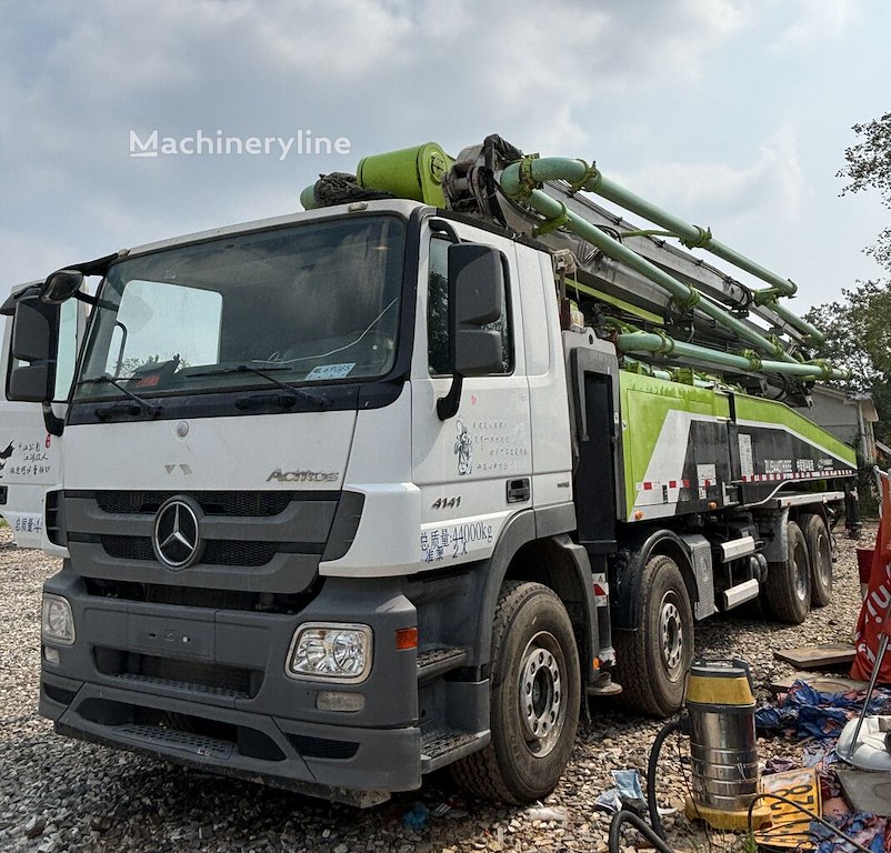 Zoomlion pump 2019 used 56m na šasiji Mercedes-Benz Actros 4141 pumpa za beton