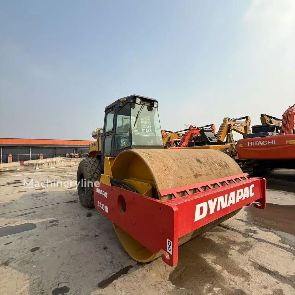 Dynapac CA301D kompaktor s jednim valjkom