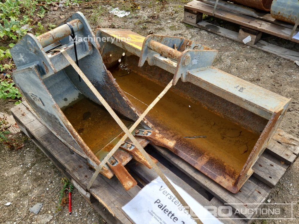 Prodaje se Wacker Neuson 38", 11" kašiku za bager na aukciji