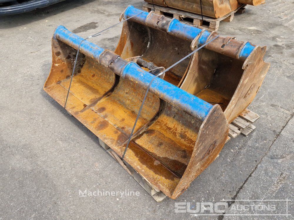 Prodaje se 60" kašiku za mini bager na aukciji