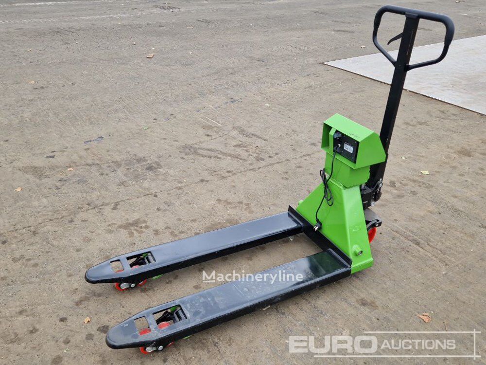 Prodaje se Manual Pallet Truck kašiku za prednje utovarivač na aukciji