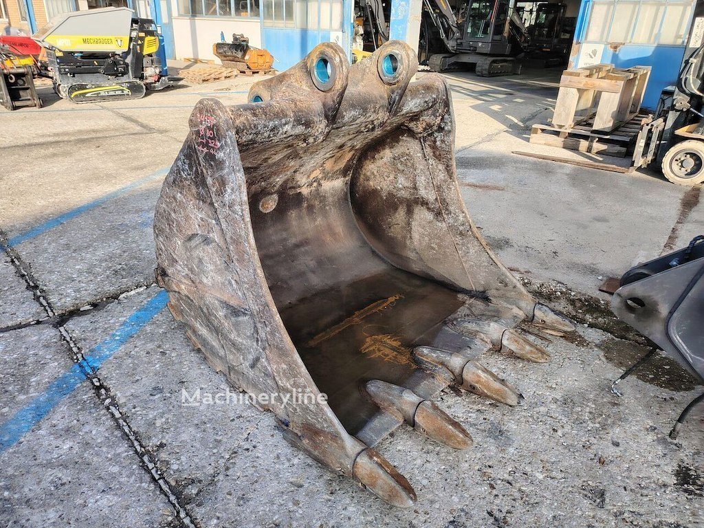 Komatsu PC240-8 kašika za bager
