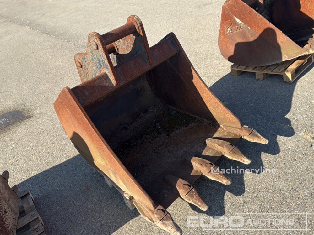 Prodaje se 120 Bucket to suit Backhoe Loader kašiku za bager na aukciji