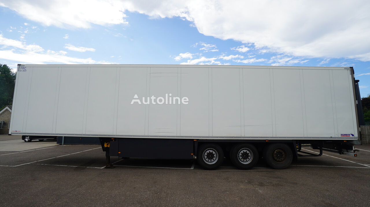 Schmitz Cargobull 3 AXLE FRIGO TRAILER poluprikolica hladnjača