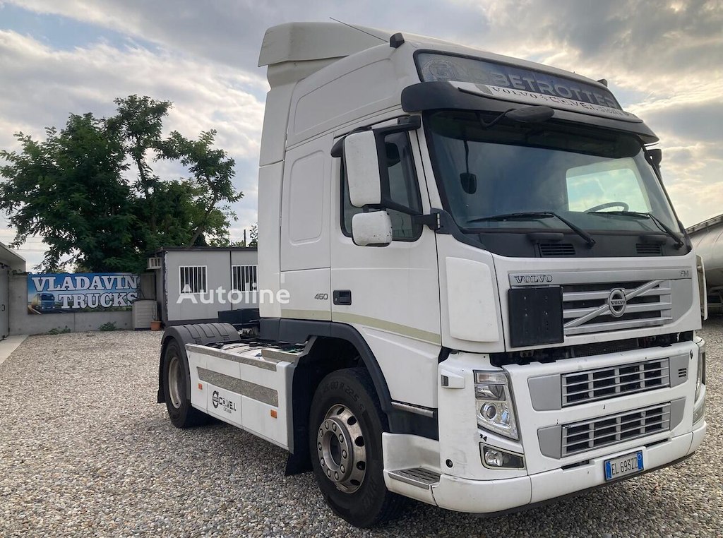 Volvo GLOBETROTTER FM450 AUTOMAT ADR RETARDER GIDRAULICA tegljač