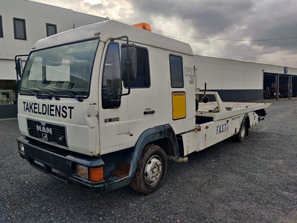 MAN 12.224 - Towing truck šlep auto