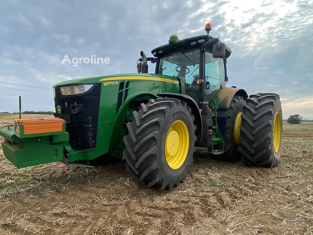 John Deere 8370 R traktor točkaš